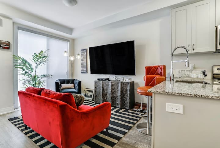 Luxurious 2-bedroom-townhome+subway+wifi+parking - Toronto