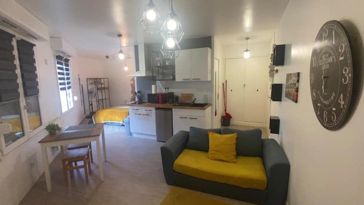 La Hestia à 2 Pas Du Château - Sedan