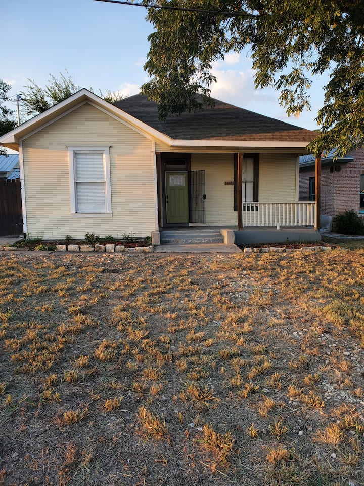 Central Sa Home W Early Checkin/late Checkout - San Antonio, TX