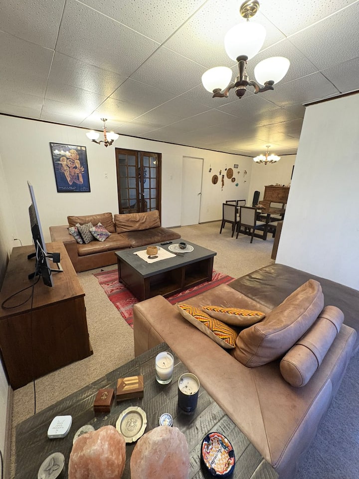 Gran Casa Familiar Con Estacionamiento - Punta Arenas