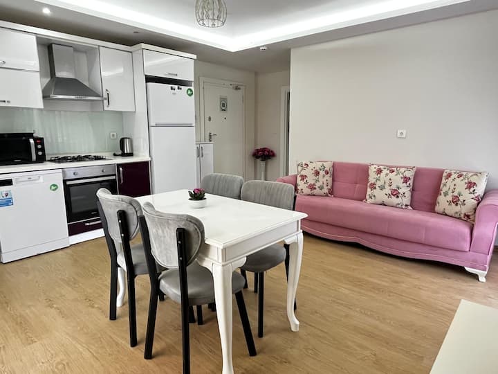 Квартира с одной спальней на против ресепшена - Konyaaltı