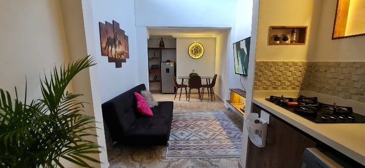 Alojamiento Entero A 800metros Estación Poblado - Medellín