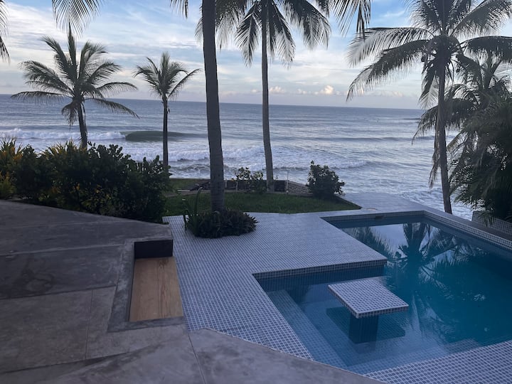 Atatakaï Surf Shack (El Zonte) - El Salvador