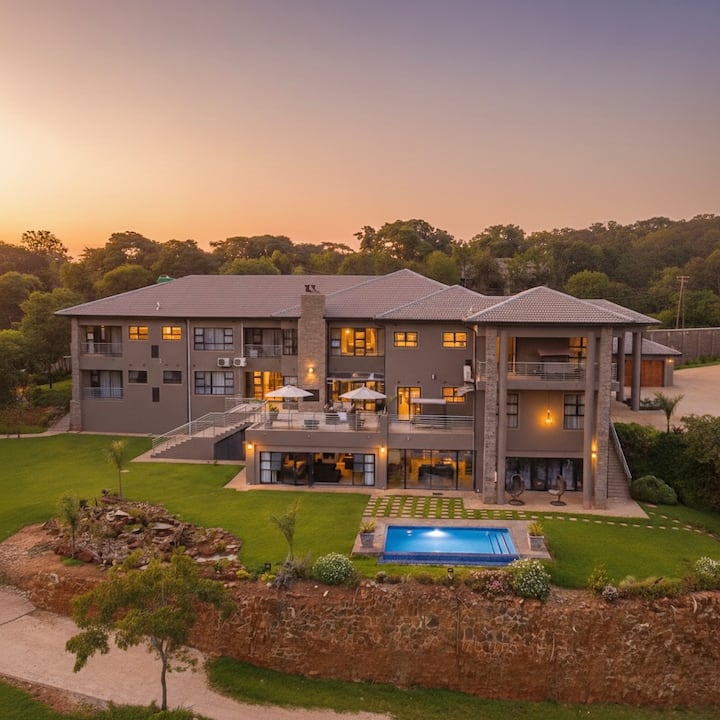 Borrowdale Hills Villa | Luxury 10 Bedroom Harare - Zimbabwe