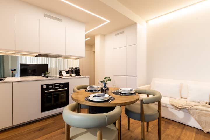 Zentrum Linz - Neu- Studio 40 M2 - Check Us Out! - Linz