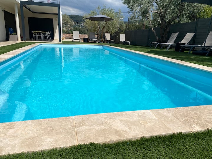 Bel Appartement T2 Terrasse Jacuzzi Et Piscine - Cassis