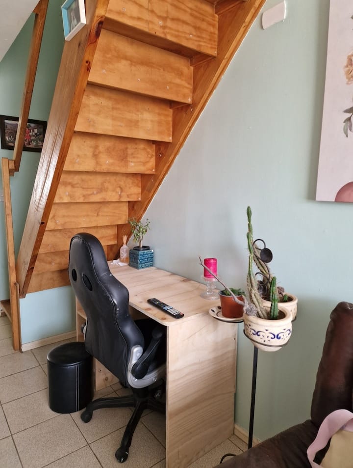 Casa Con Buena Ubicación Estacionamiento Gratuito - Castro, Chile