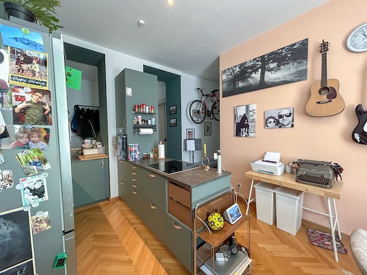 Lovely 4 Bedroom Apartment In The City Center - Graz
