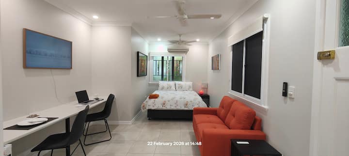 Peaceful & Secure In Garden Setting - Cairns