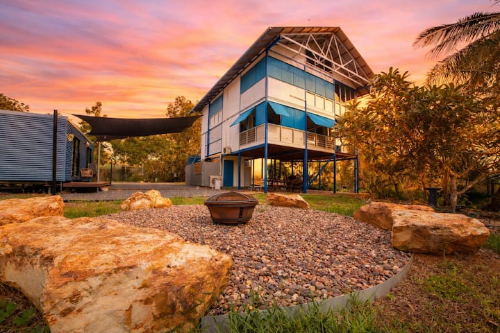 Seabreeze Beach House,  Spectacular Sunset Views - Northern Territory