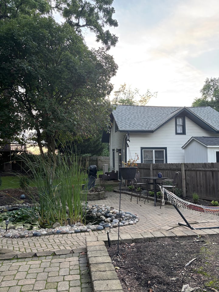 Two Bedroom Guest House In Uptown Westerville! - Polaris, OH