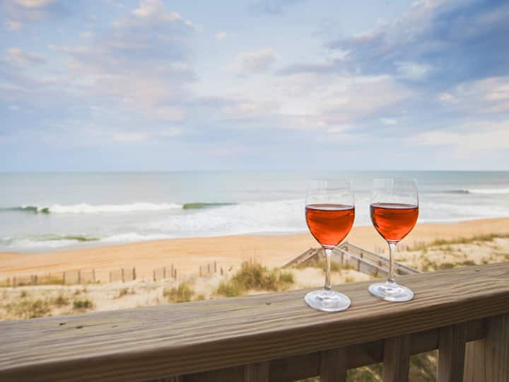Oceanfront 2br/2ba Condo | Pet Friendly | Kill Devil Hills Obx - Kill Devil Hills, NC