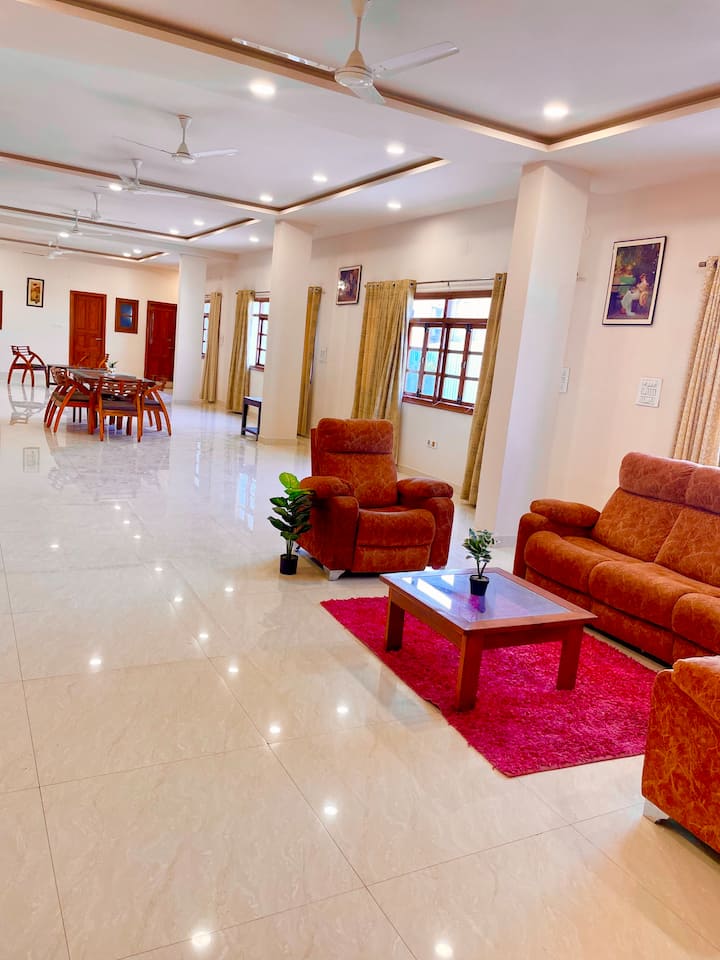 4-bhk Stone Home - King Size On Banjara Hills - Hyderabad