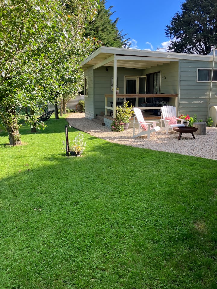 Cozy Cottage Farm Stay - Ballarat
