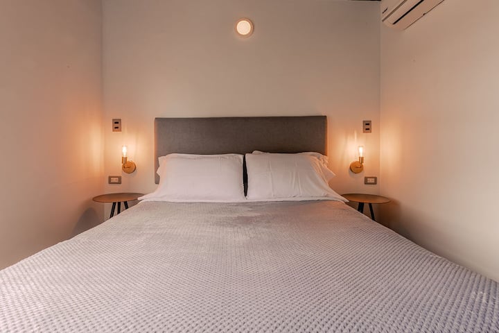 Cozy Retreat For 2 - 93 Zone - Bogota