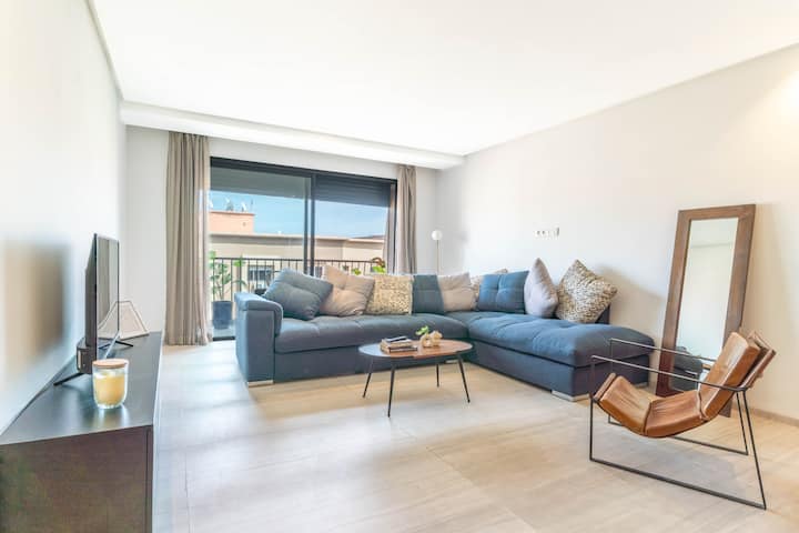 Spacious 2br · Opposite Train Station · C&c - Marrakesh