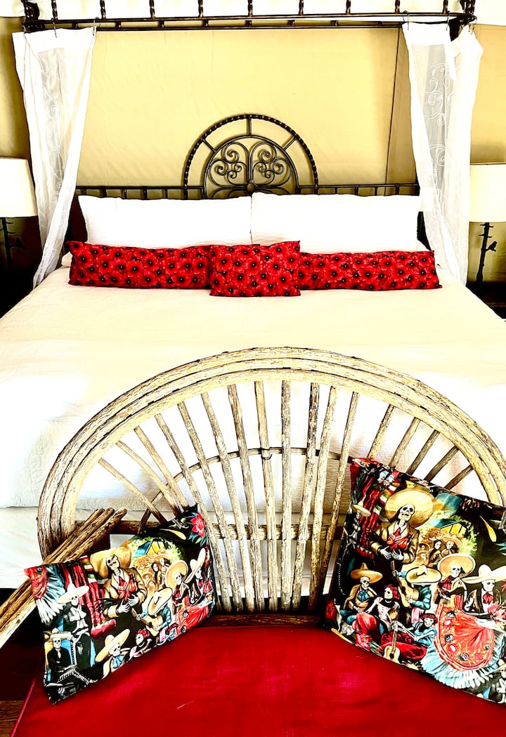 Camp Coyote Casita Luxury Midtown "Glamping" - Tucson, AZ