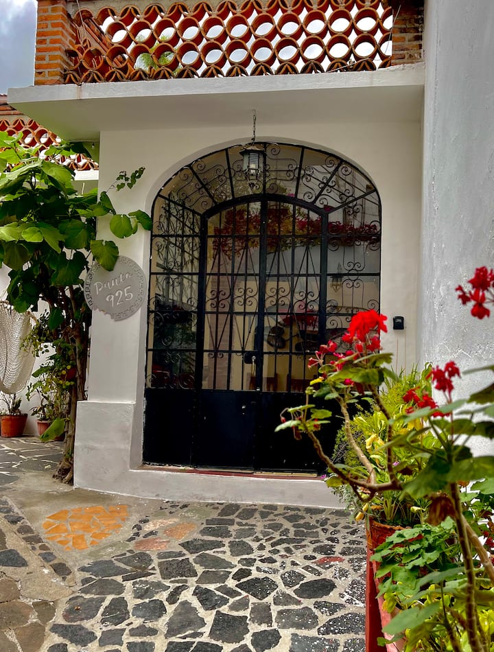 Aura 9•2•5 - Taxco