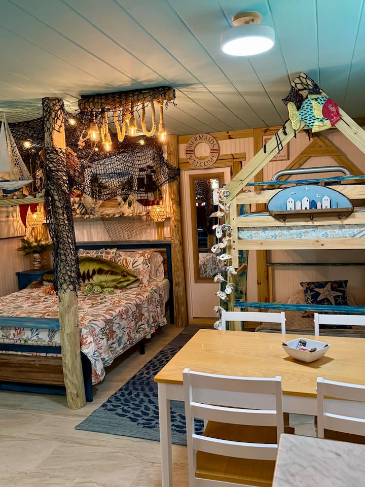 Seaside Dreams Cottage At Coco Ranch - Lake Weir, FL