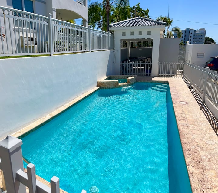 Coastal Condo • Walk To Beach • 2br • Pool • Wifi - Aguada