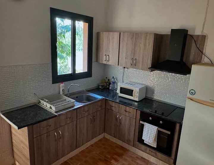 Fully Furnished 2 Bedroom House With Garden & Wifi - Famagusta