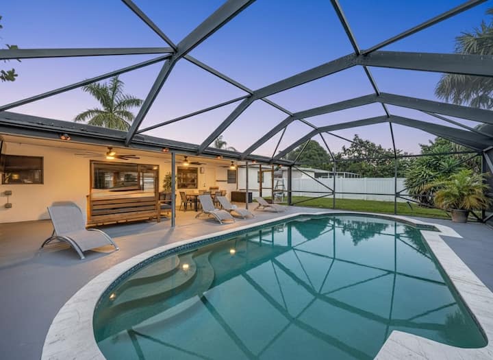Boca Raton Home With Heated Pool By Fau & Mizner! - Boca Raton, FL