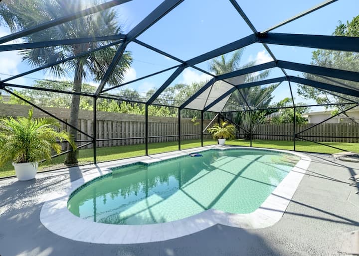 Boca Raton Home With Heated Pool By Fau & Mizner! - Boca Raton, FL