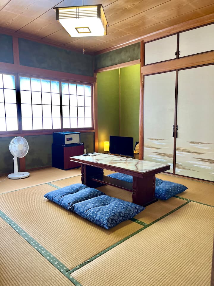 【貸切】Smallcity-home Matsuyama A棟 / 改装中特別セール中! - Matsuyama