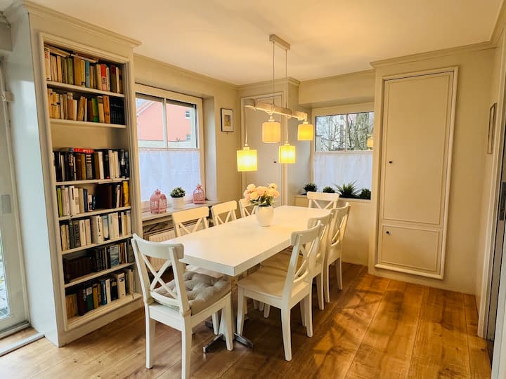 Großes Haus Im Gemütlichen Landhausstil Zentral - Allgäu