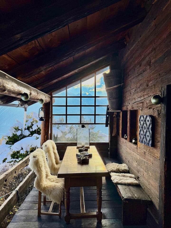 Adorable Swiss Alps Cabin For Couples - Canton of Valais