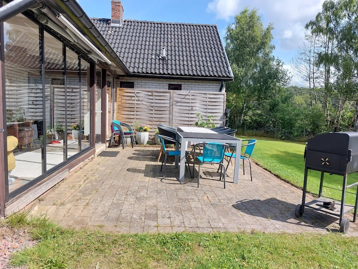 Charmig Och Fridfull, Rustik Stuga På Hästgård - Örkelljunga