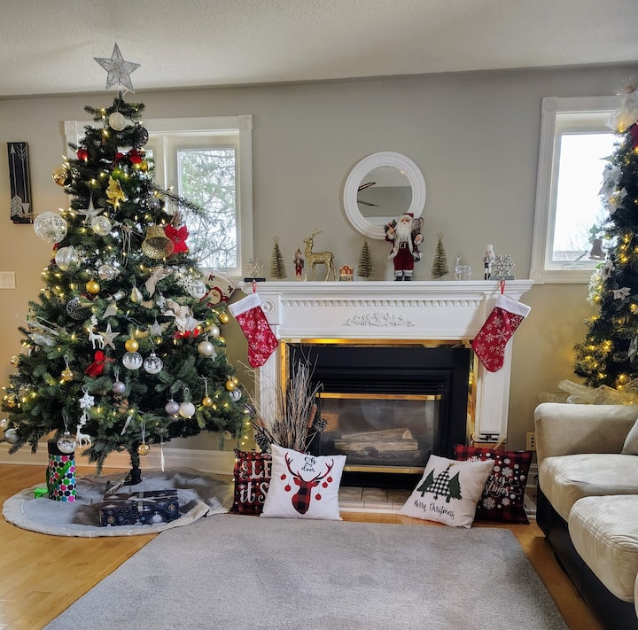 Cheerful Family Home Close To Ski Hills - Collingwood