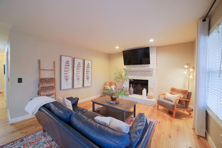 Cozy*modern*3 Kings* Central Location - Tulsa, OK