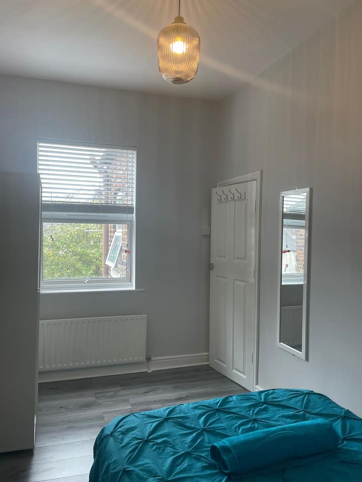 (2) New Double Room | Close To Hospital & Uni - Stoke-on-Trent