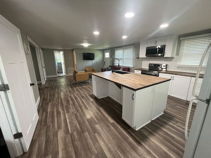 Raleigh 3br Home With Ev Charger & Game Arcade - Cary, NC