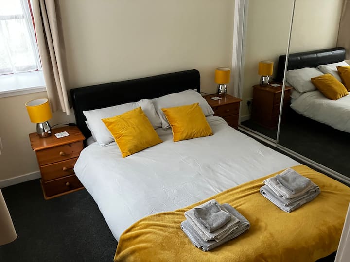 Perfectly Placed Riverside Apartment - Inverness