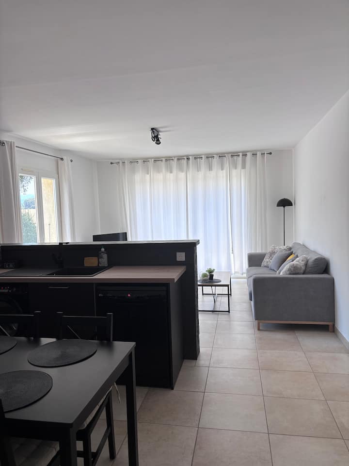 Appartement Calme Proche De La Mer - Córsega