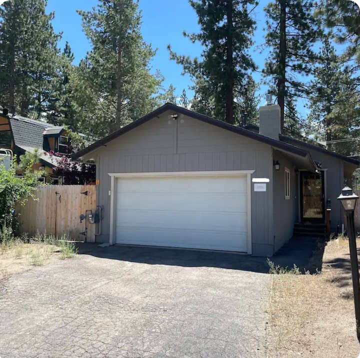 Cozywoods - Lake Tahoe