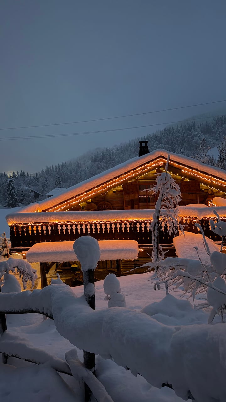 La Ferme Sous Le Rocher (1877) Aux Lombardes - Le Chinaillon