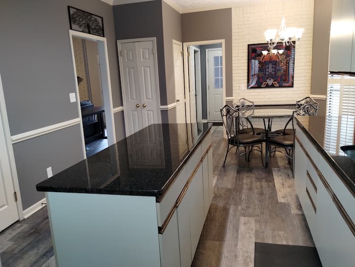 Fresh, Modern 3-bedroom Residential Home - Montgomery, AL