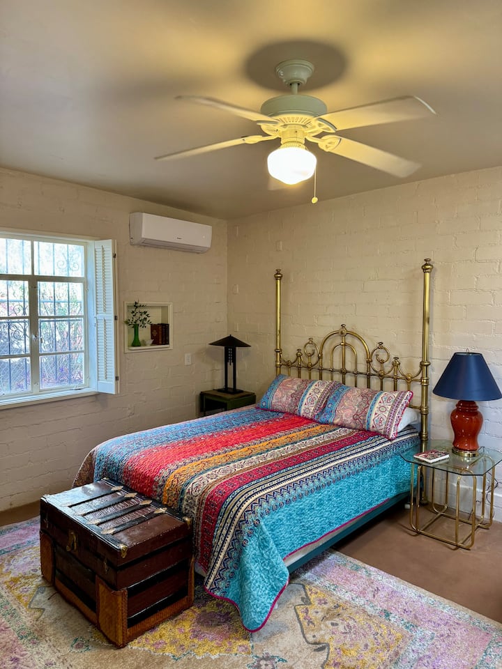 Cozy Guest Room In Midtown - Tucson, AZ