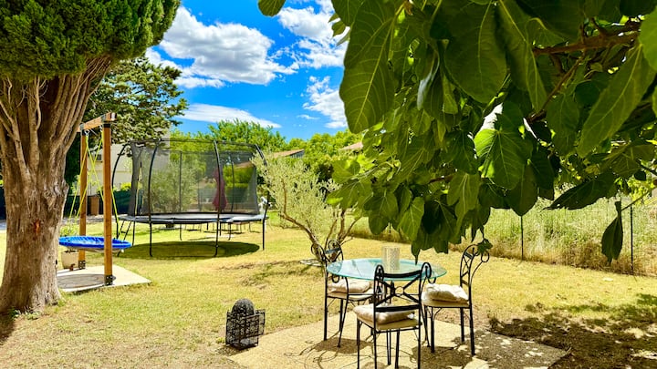 Maison Paisible Avec Jardin En Camargue - Arles