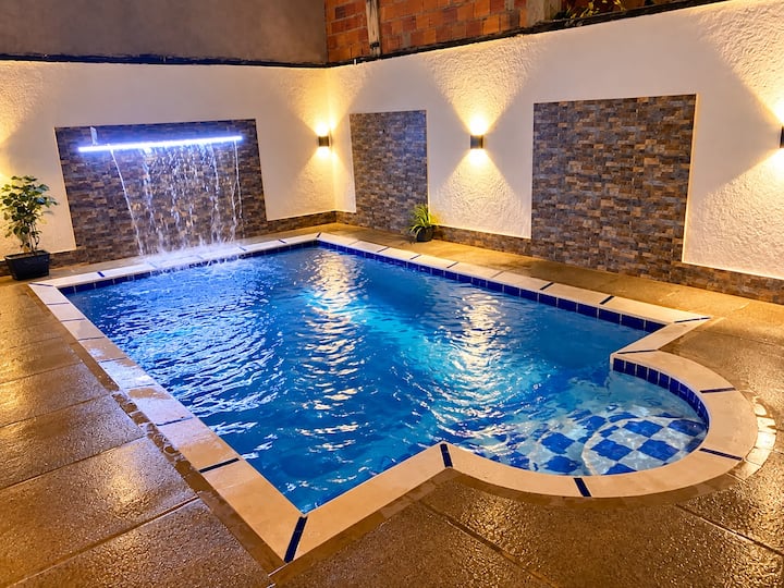 Villa ÁNgel Casa Vacacional Piscina Privada. - Melgar