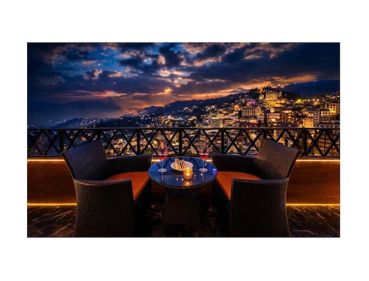 Stunning City Skyline Loft Shimla | Anastasia - 西姆拉
