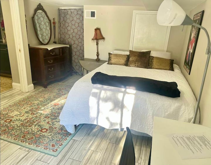 O-comfy Room With Respectful Shared Guest - Chelmsford, MA