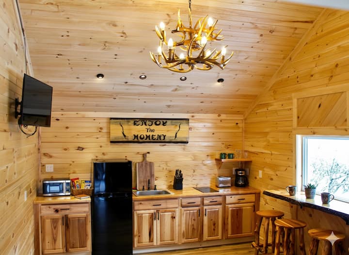 Spacious King Suite With Fireplace | Lake George - Lake George, NY