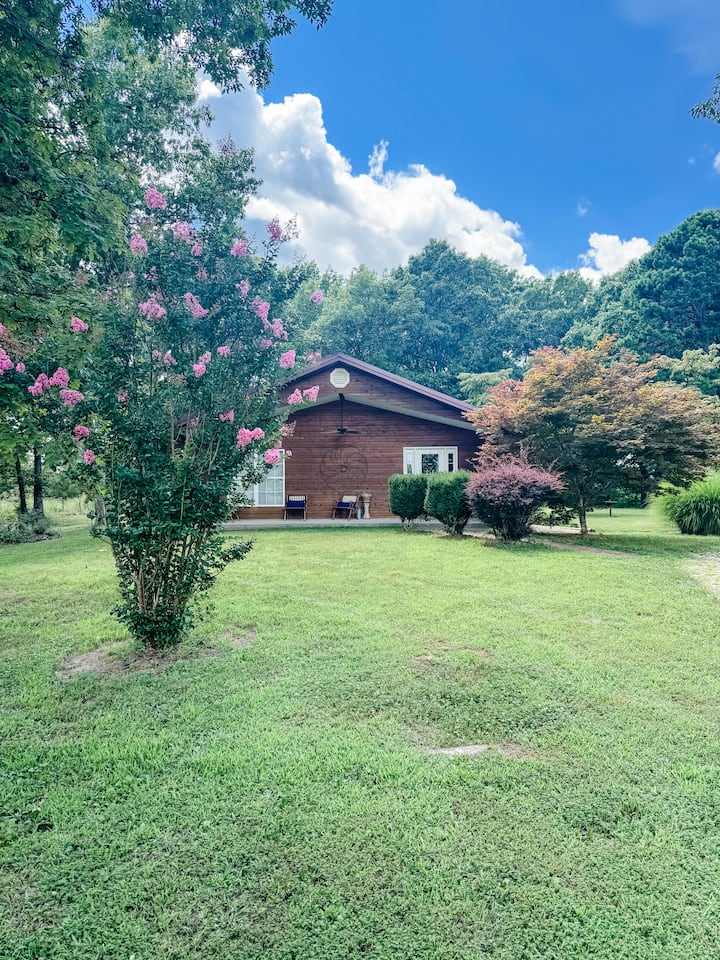 Alley Spring Ridge Cabin In Eminence, Mo - Eminence, MO