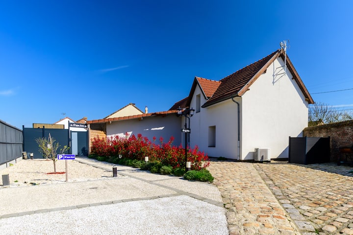 Grande Maison 12 Pers • 2 Sdb • Parking• Proche A1 - Douai