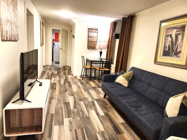 Renovated 2br Apartment & Prestigious High Park - Toronto