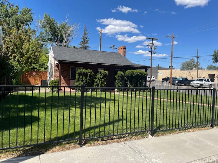 Beautifully Updated Historic Home In Carson City - Willow Beach, New Washoe City
